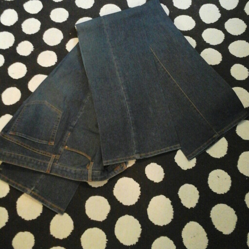 Join The Network In These Chic Jeans! - Gem